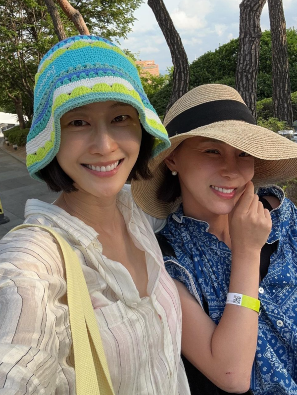 [SNS: Show N Style] 얼리 썸머룩 코디공식③ 완벽한 여름을 위한 ‘SUMMER HAT’