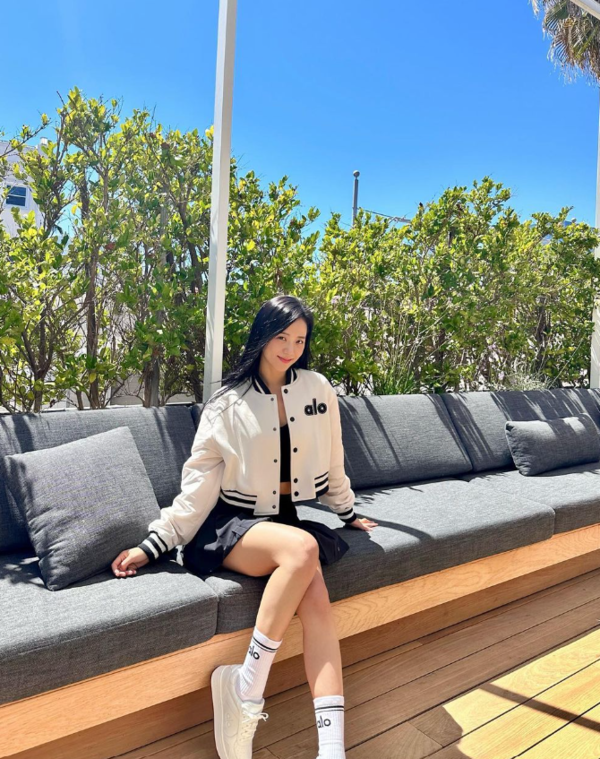 [SNS: Show N Style] 프레피룩 코디공식① 가을엔 교복처럼 ‘니트조끼’