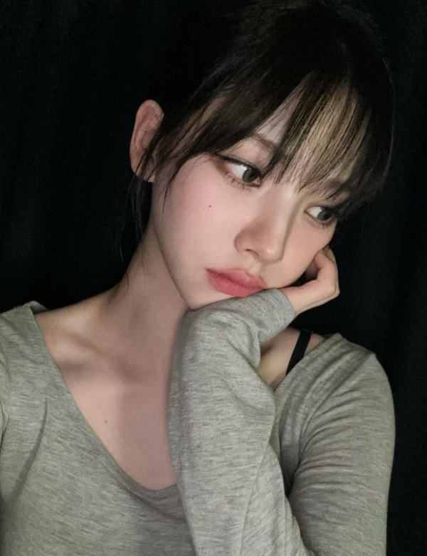 카리나, 심쿵 유발하는 미모로 '아이컨택'